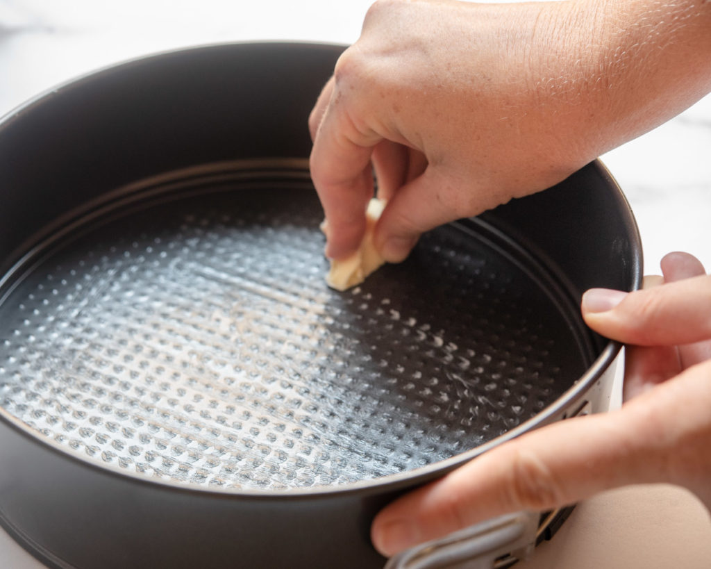 Bacon Cheddar Quiche with Hashbrown Crust | The Frayed Apron